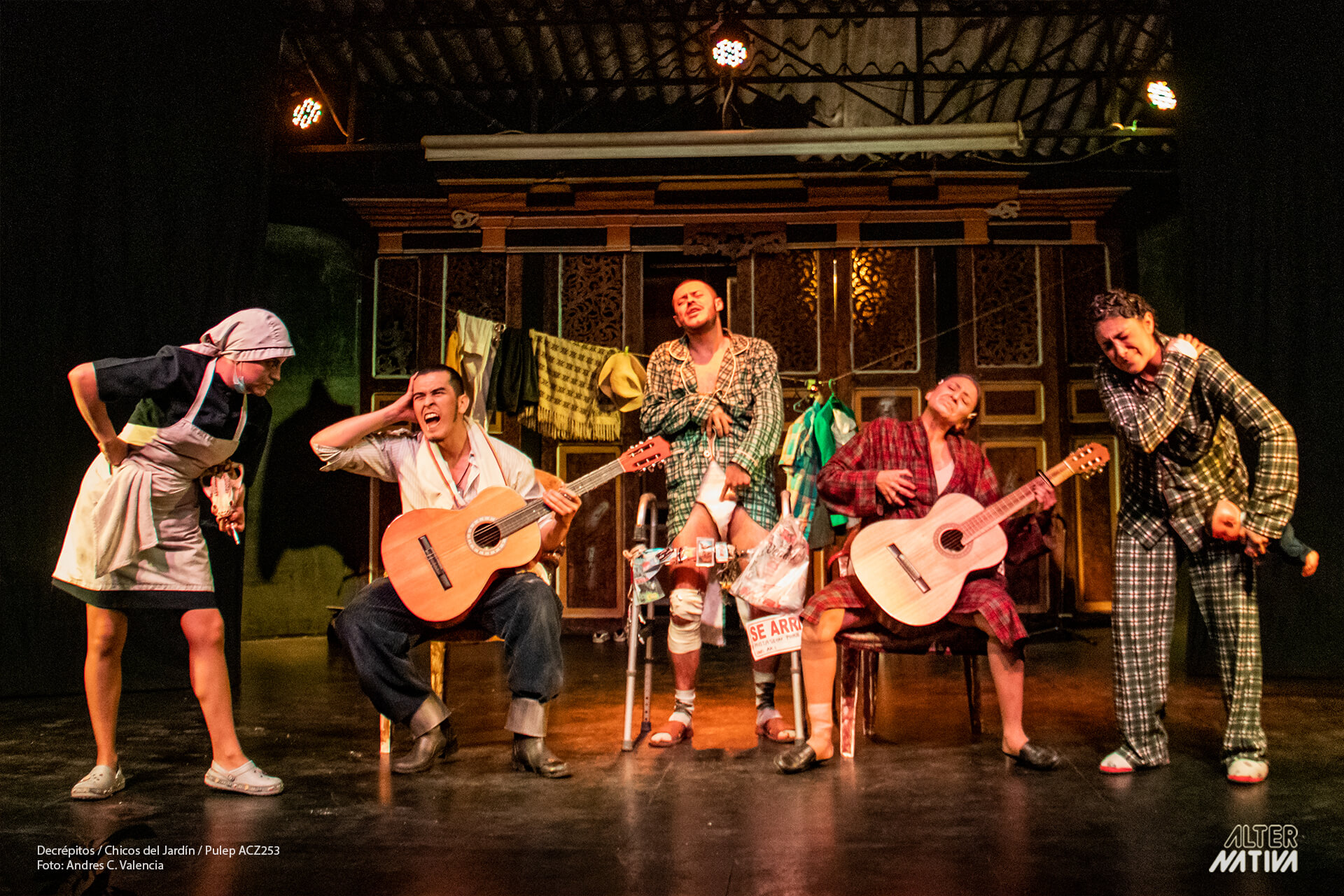 Decrépitos: Una reveladora mirada al corazón de la vejez - AlterNativa